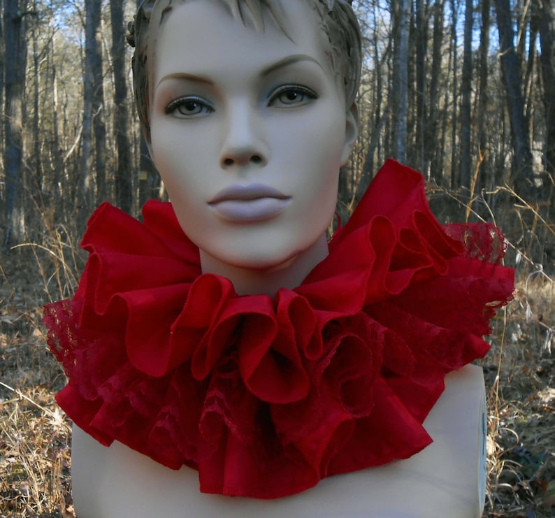 F020 Neck and Wrist Ruffs Circus Collar and Cuffs Gorgeous | Etsy