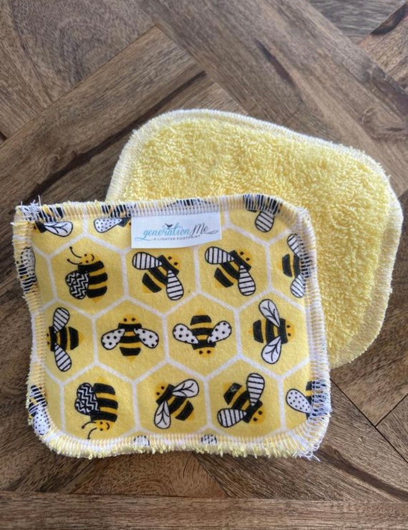 Honeybee Washcloth Kitchen or Bathroom Washcloth Bee Lover | Etsy