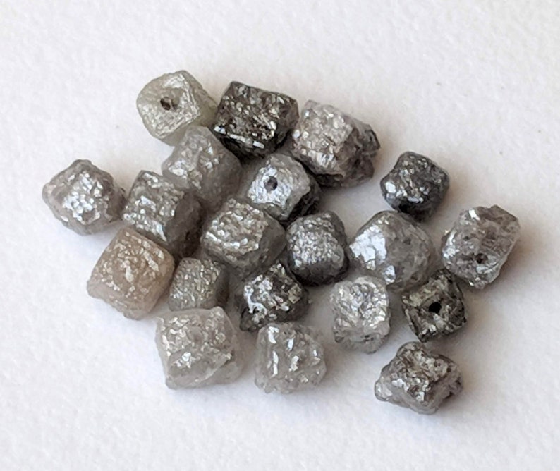 2.5-3mm Grey Rough Drilled Diamond Cube, Natural Grey Diamond Box Cube ...