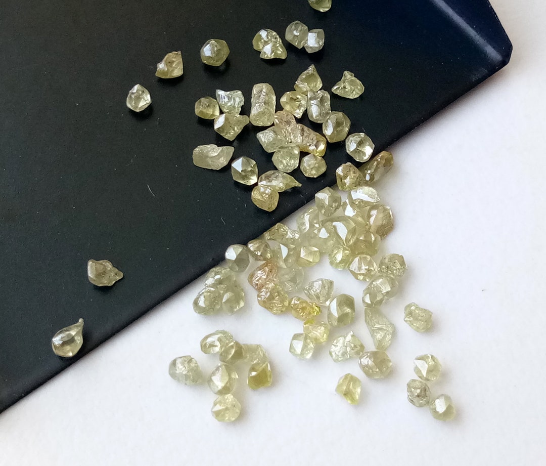 2-3.5mm Raw Clear Yellow Diamonds, Light Yellow Loose Uncut Smooth ...
