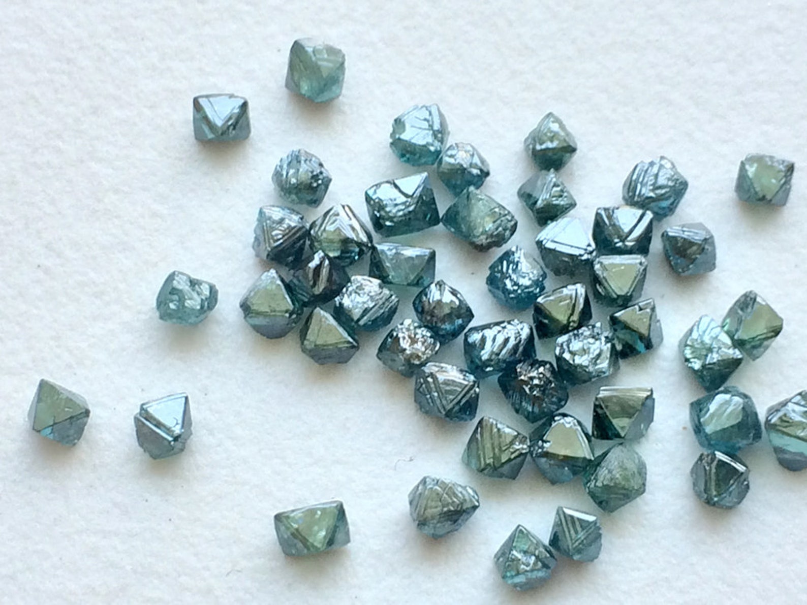 2-2.5mm Blue Rough Diamond Crystal, Blue Crystal, Natural Raw Diamond ...