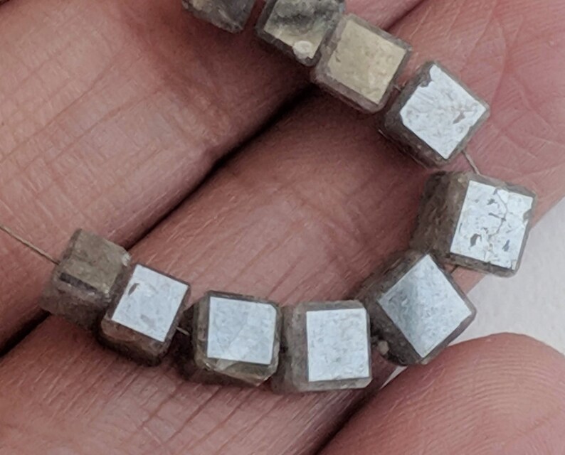 3.8-4.4mm Grey Sparkling Diamonds Box Cubes, Natural Polished Diamond ...