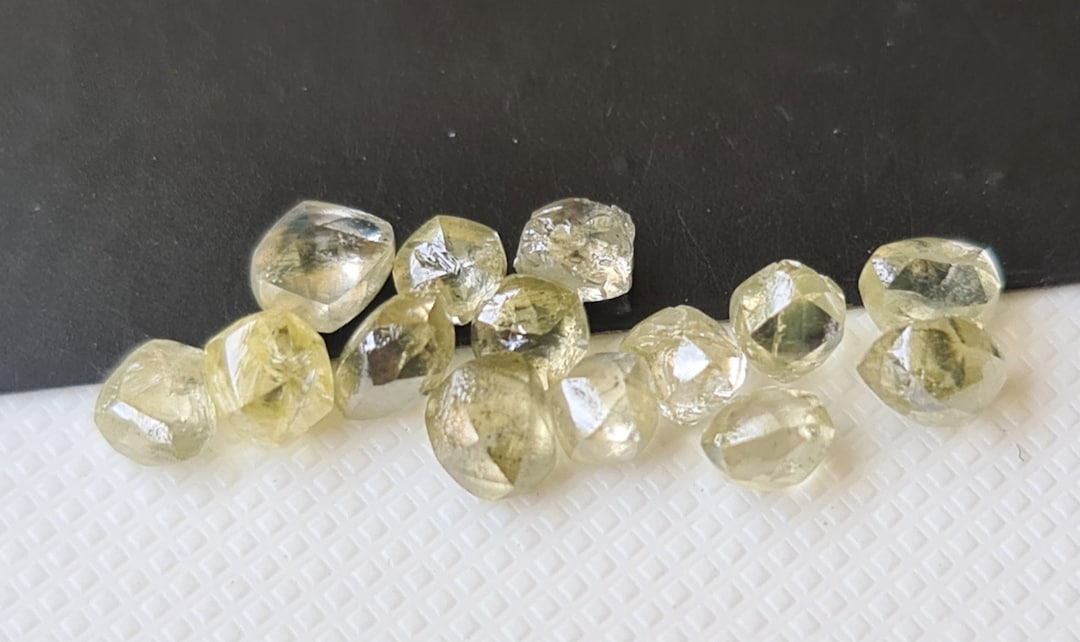 Clear Light Yellow Rough Diamond, Natural Yellow Smooth Raw Diamond for ...