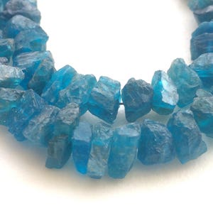 6-10mm Neon Apatite Rough Chips, Natural Raw Apatite Beads, Neon ...