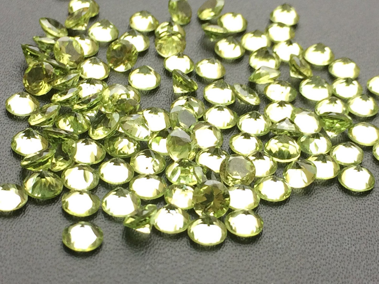 4mm Peridot Round Cut Stone Lot Pointed Back Round Faceted - Etsy