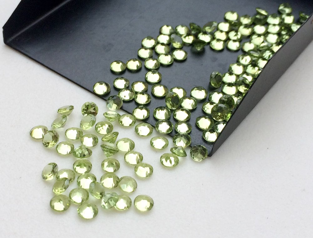 4mm Peridot Round Cut Stone Lot Pointed Back Round Faceted | Etsy