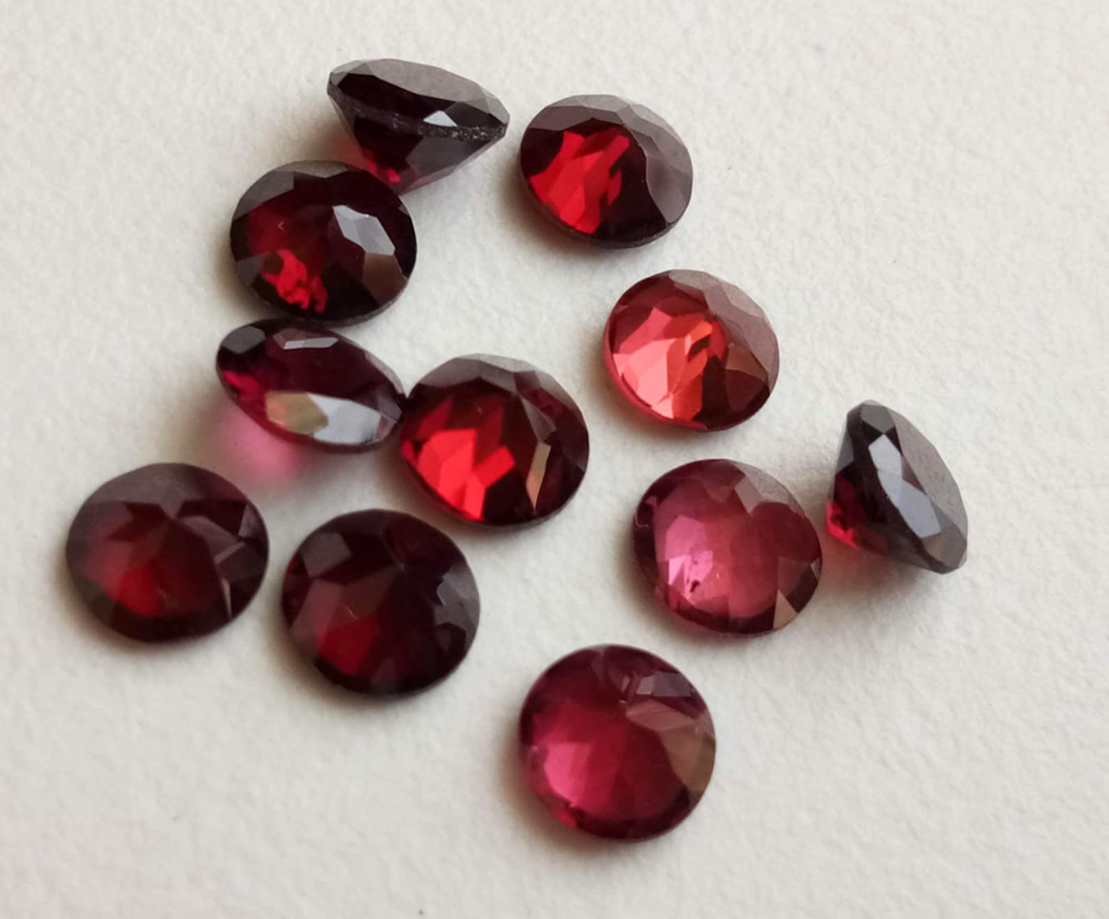 5-6mm Garnet Round Cut Stone Natural Faceted Garnet Stones | Etsy