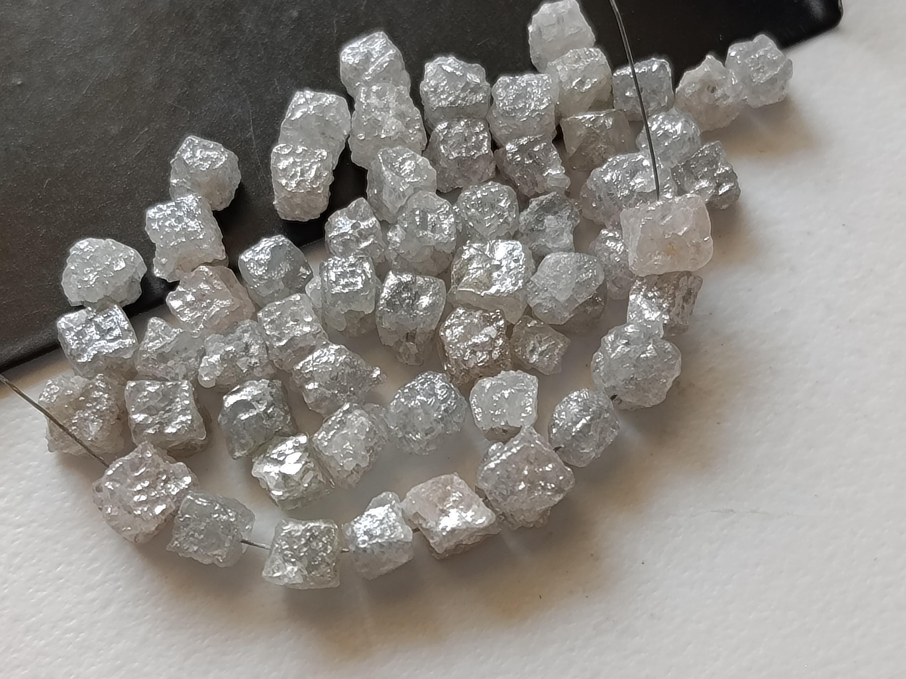 3.5-4.5mm White Grey Diamond Box Cube, Natural Drilled Rough Diamond ...
