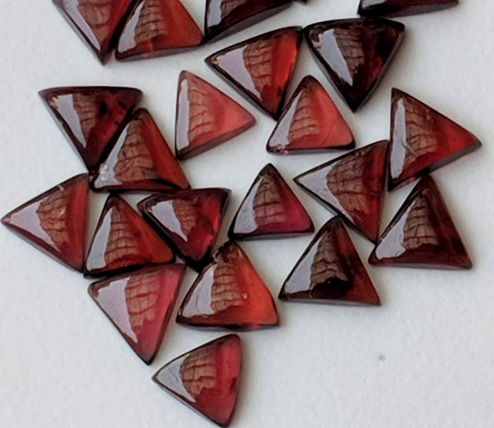 6mm Garnet Trillion Cabochons Natural Flat Back Cabochons | Etsy