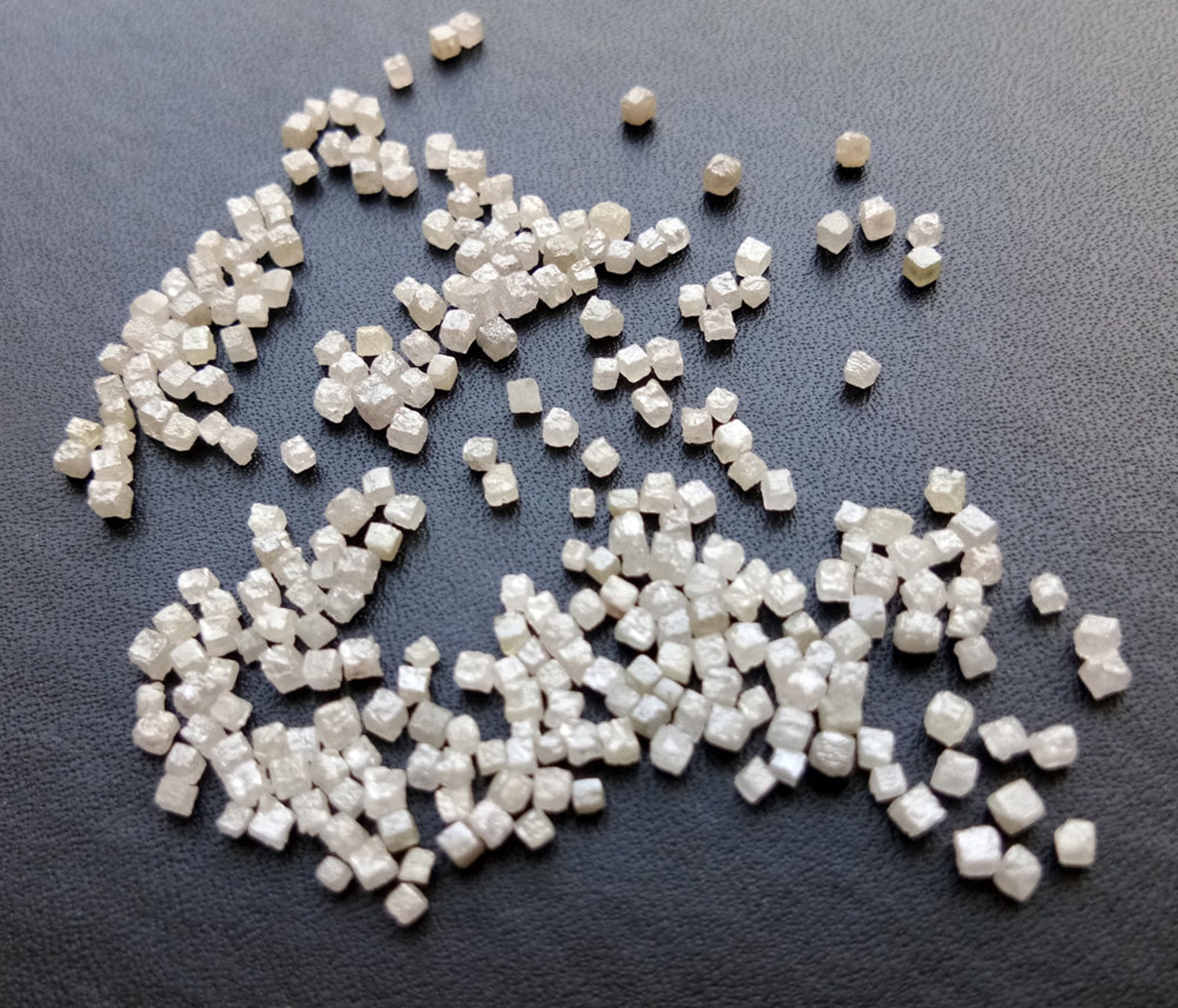 1-2mm Grey Perfect Cube Rough Diamonds, Tiny Undrilled Natural Grey Raw ...