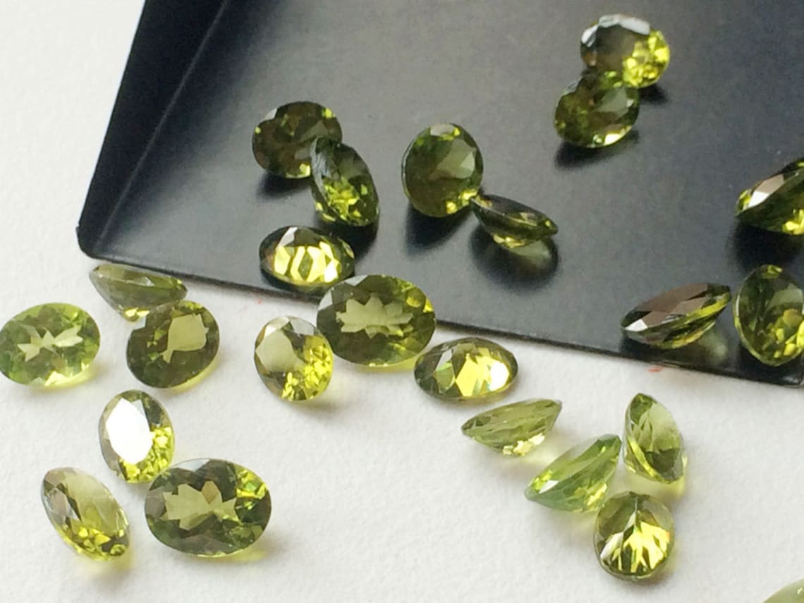 4x6mm Peridot Oval Cut Stone Natural Faceted Oval Full Cut - Etsy