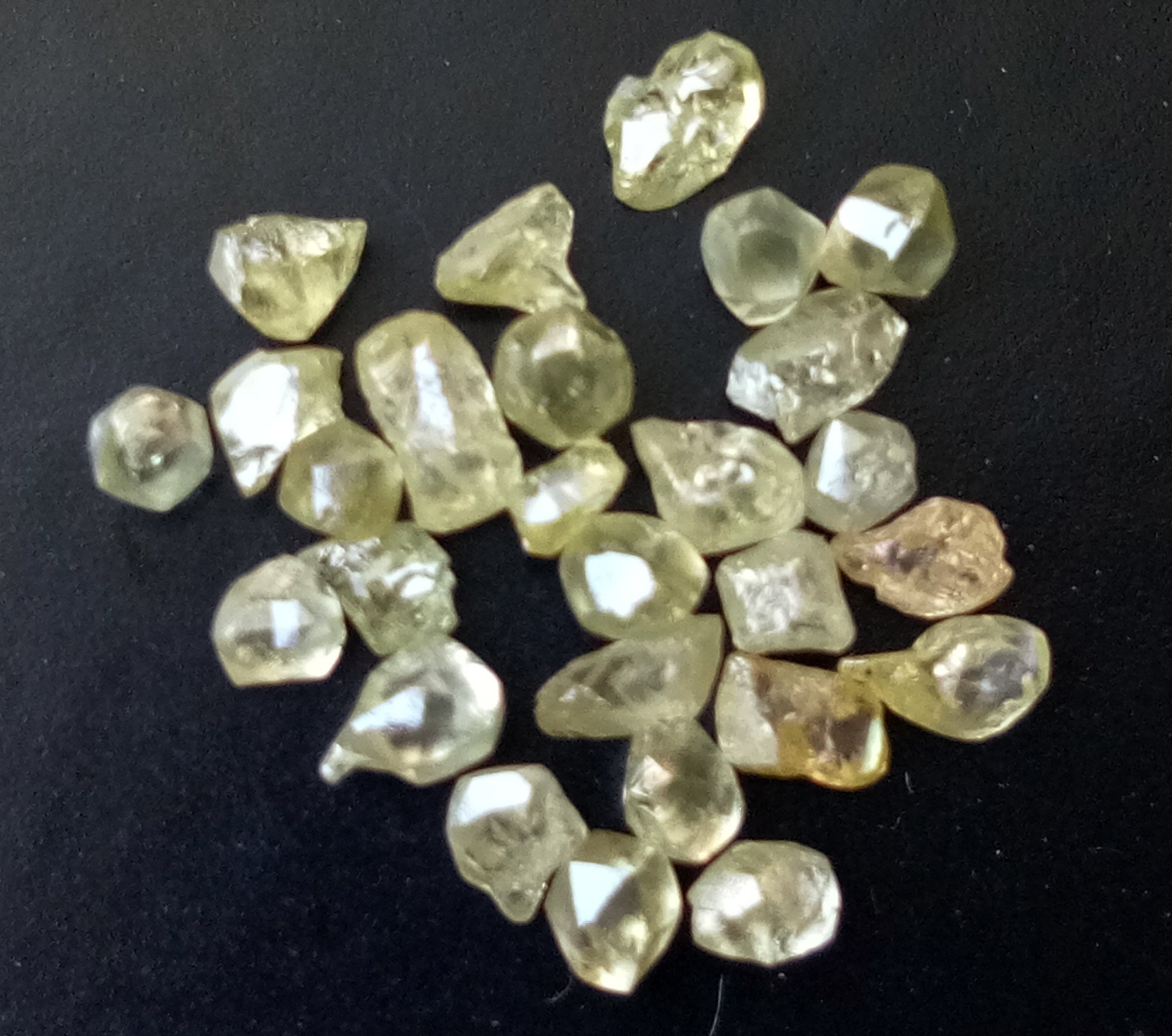 2-3.5mm Raw Clear Yellow Diamonds, Light Yellow Loose Uncut Smooth ...