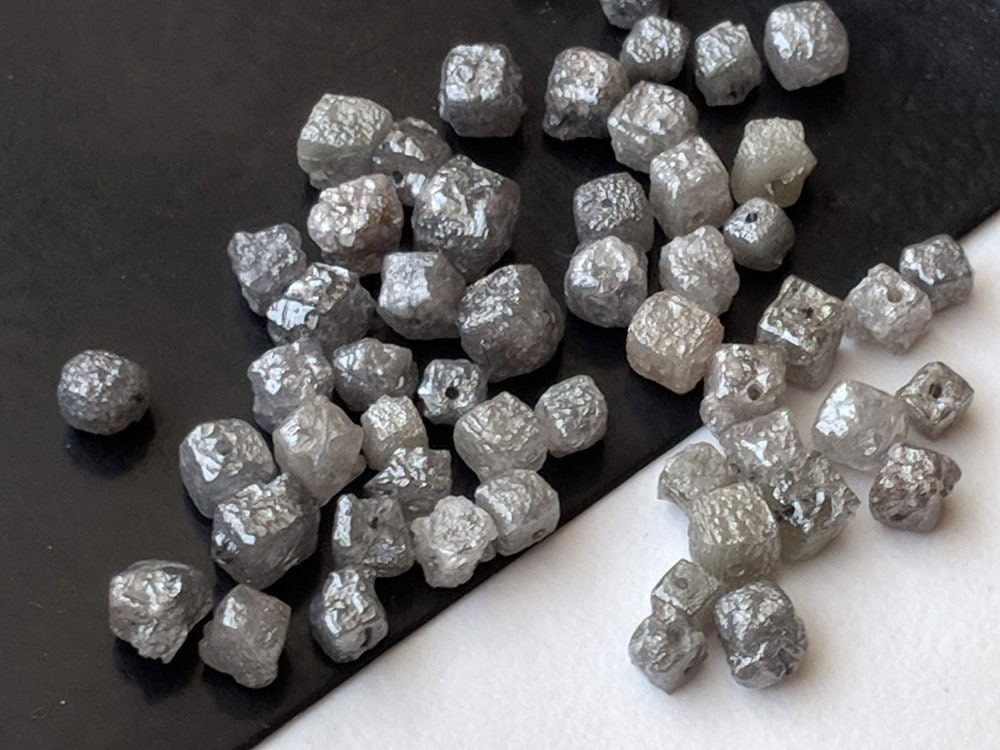 2.5-3mm Grey Rough Drilled Diamond Cube, Natural Grey Diamond Box Cube ...