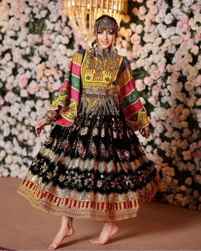Velvet Caravan – Bold Kuchi Statement Attire Pashtun Threads ...
