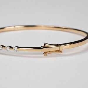 Graduated Diamond Bangle Bracelet With Locking Hinge - 1 CTW. 14k, 18k ...