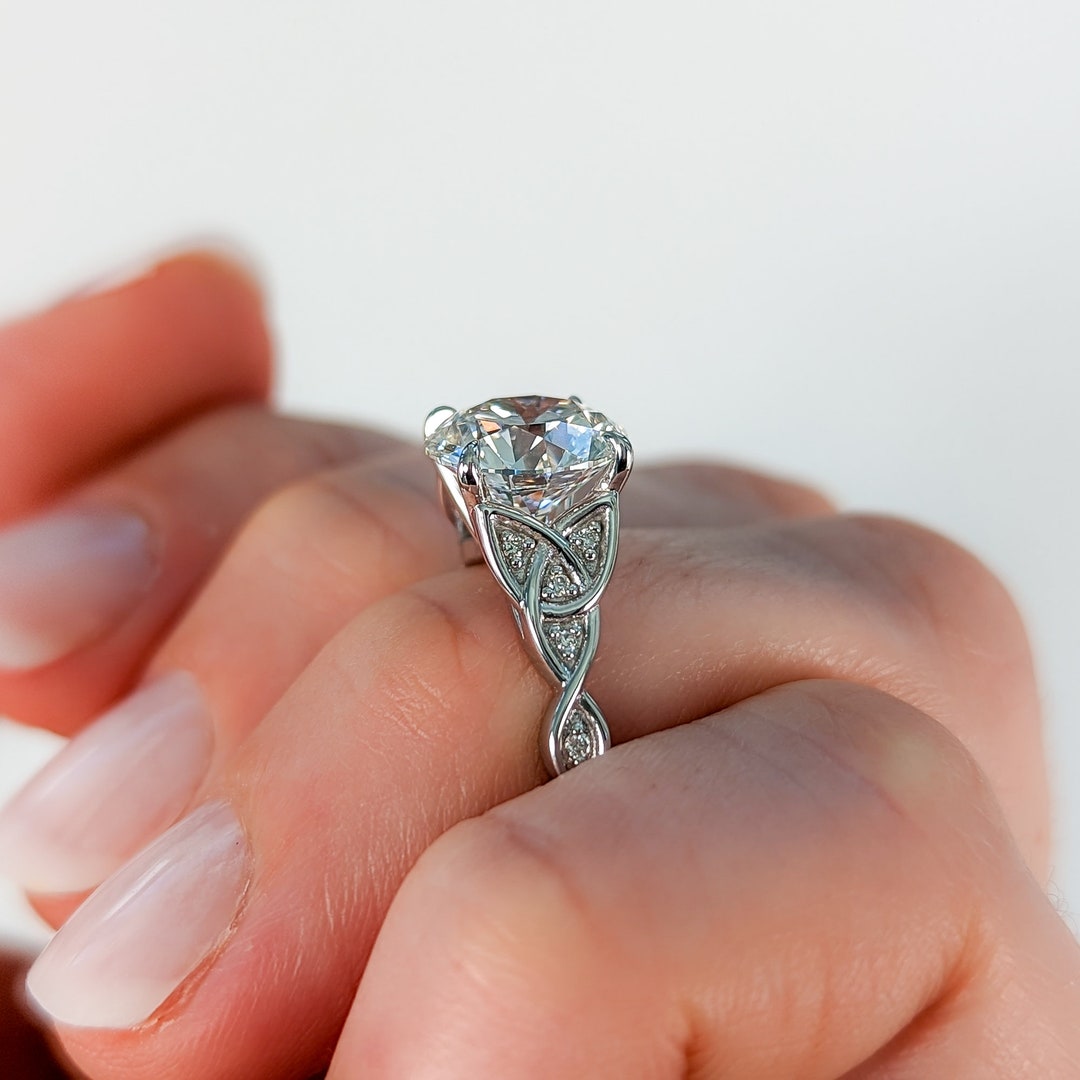 2.5 Carat Diamond Celtic Trellis Engagement Ring: Kiara III Triquetra ...