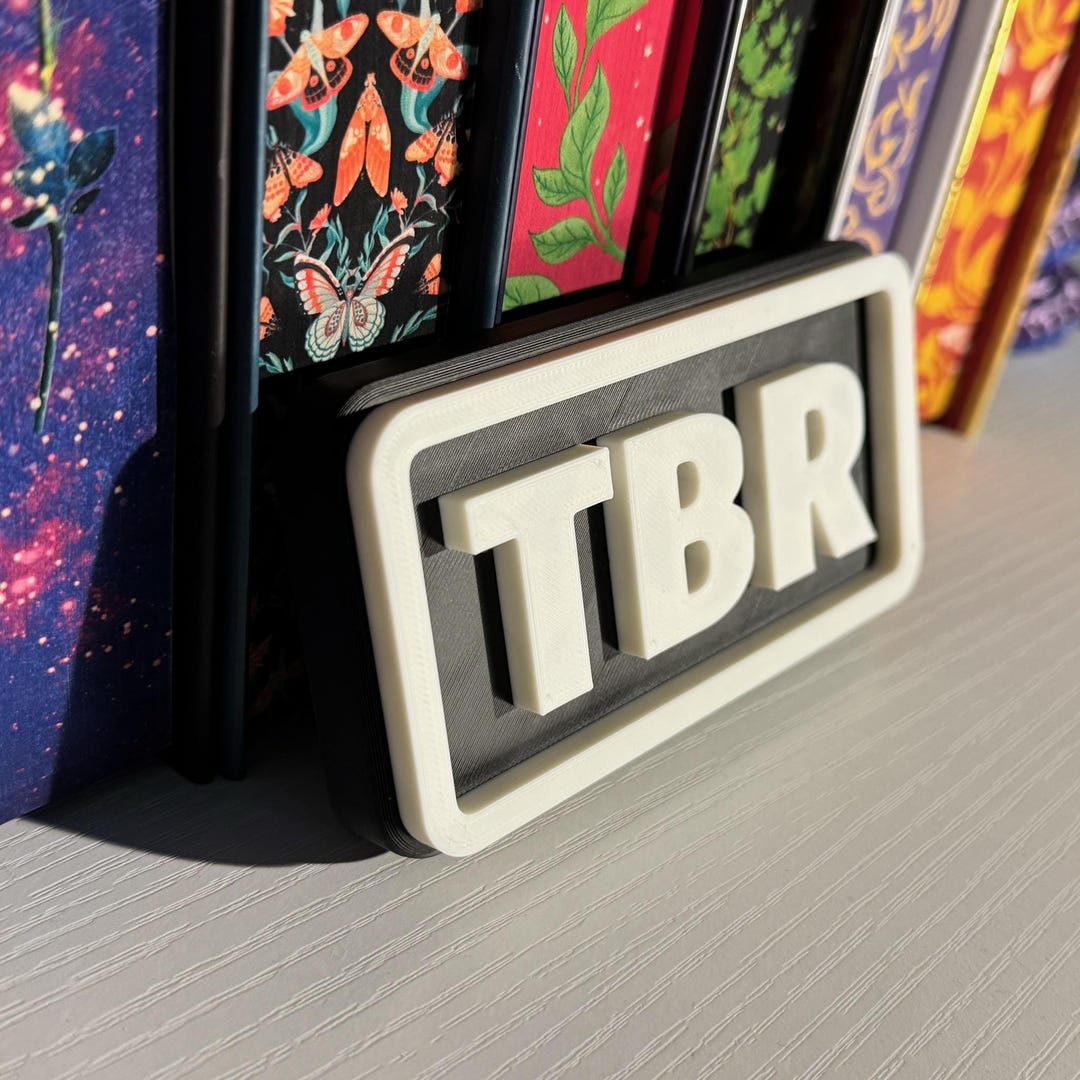 3D Printed TBR Bookshelf Sign: Black & White Bookish Decor - Etsy