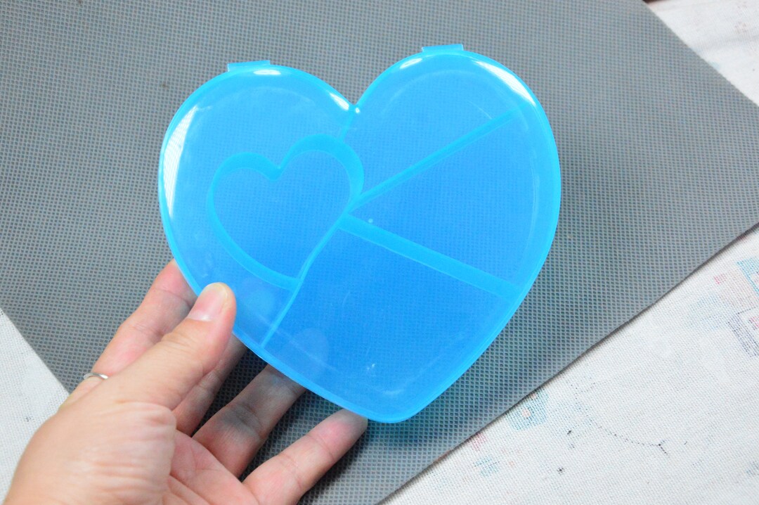 Blue Heart Box, Heart Shape Plastic Box With 5 Grids, Unmovable 5 ...