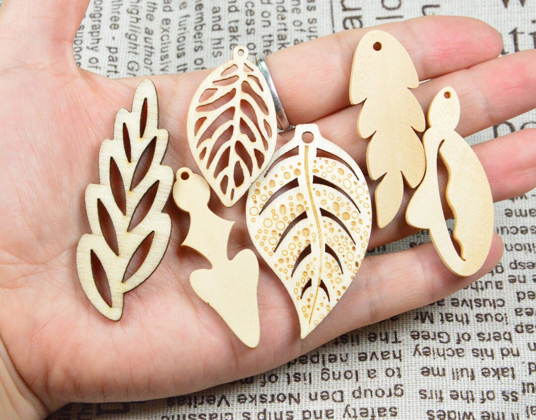 20pcs Assorted Wooden Leaves, Natural Wood Leaf Charm, Wooden Earring ...