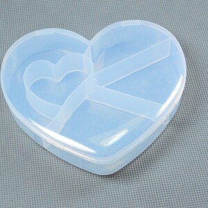 Large Heart Plastic Box With Unmovable 5 Grids, Clear/pink/blue/purple ...