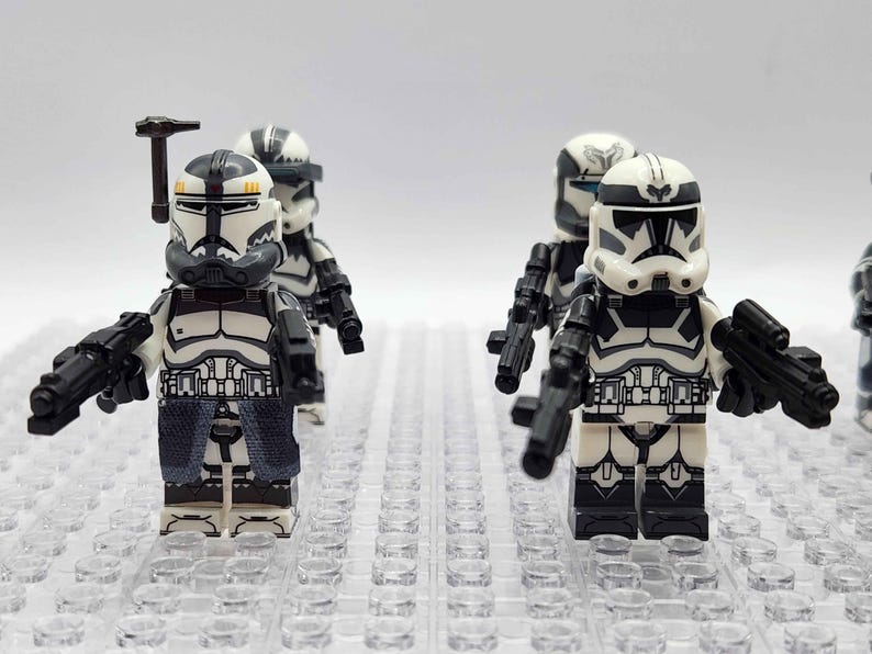 Custom Star Wars Wolf Pack Clone Trooper Squad Set of 8 With Commander Wolffe - Etsy