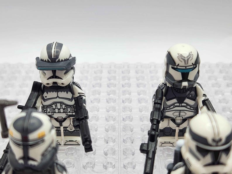Custom Star Wars Wolf Pack Clone Trooper Squad Set of 8 With Commander Wolffe - Etsy