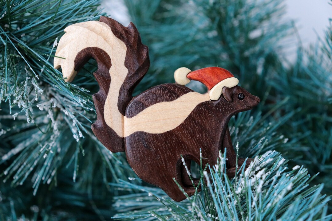 Skunk Wooden Ornament / Magnet Forest Animal Wood Carving - Etsy