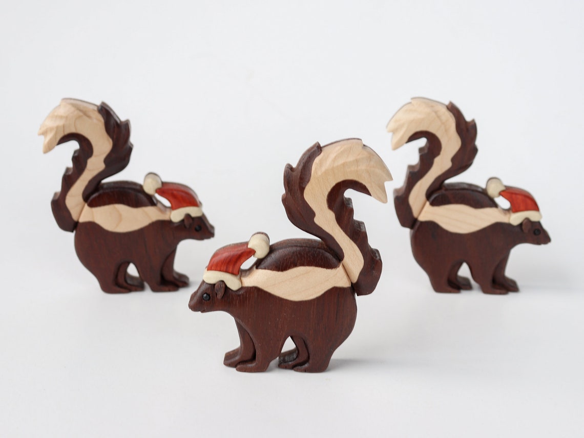 Skunk Wooden Ornament / Magnet Forest Animal Wood Carving - Etsy