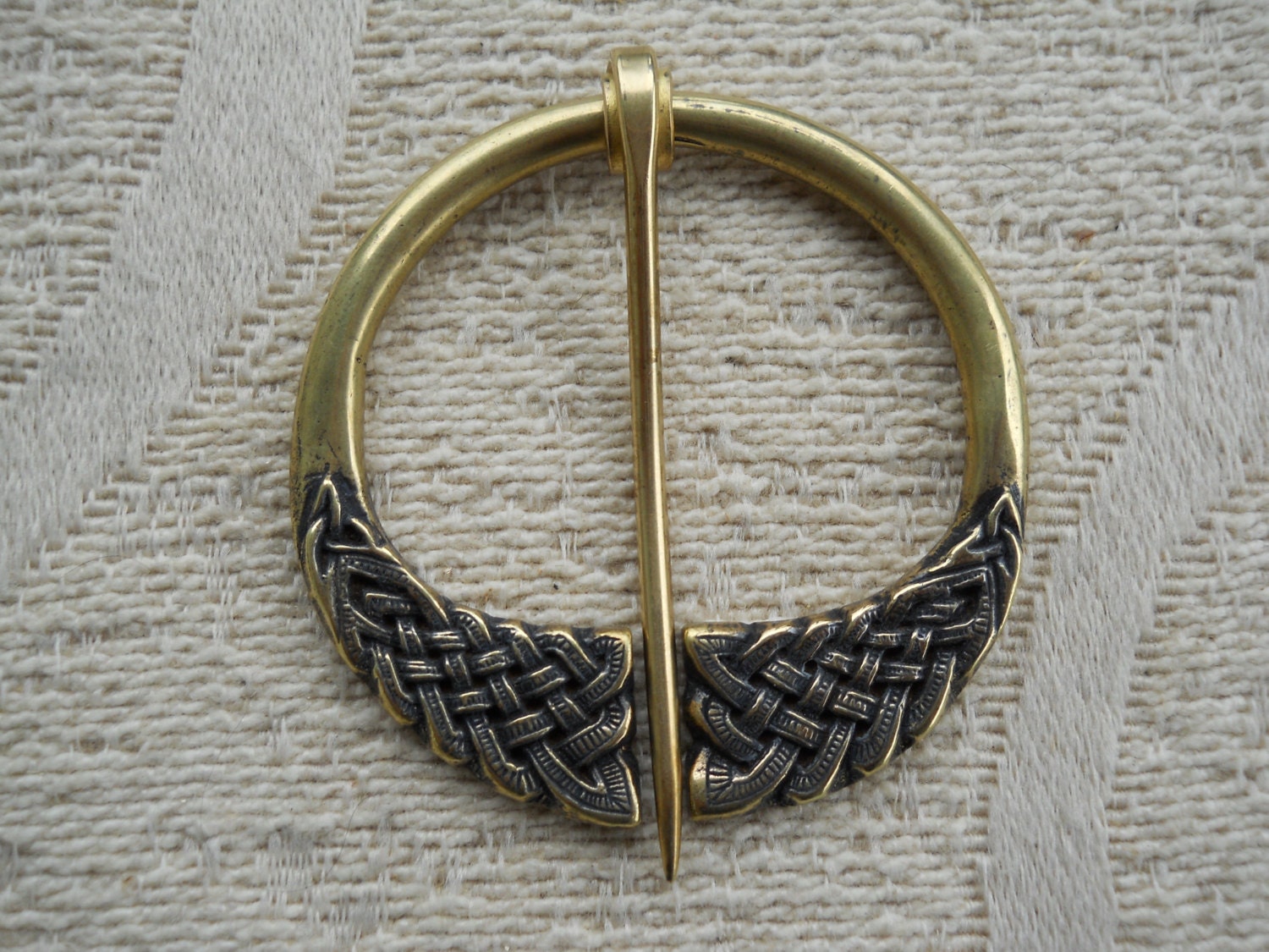 Viking Knotwork Penannular Brooch Shaw Pin | Etsy