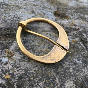 Viking Knotwork Penannular Brooch Shaw Pin - Etsy