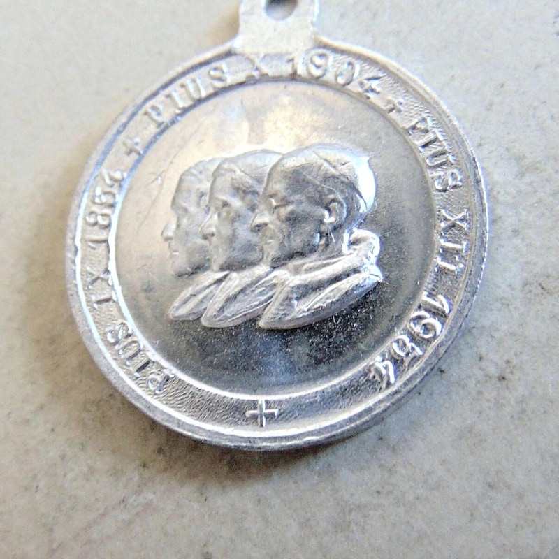Pope Pius Xii Medallion - Etsy