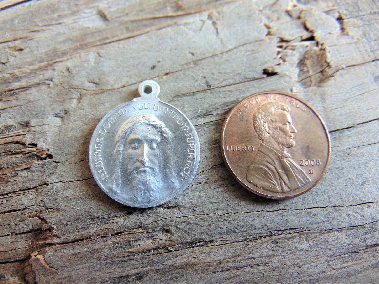 Holy Face of Jesus Vintage Catholic Medal Aluminum Metal Illumina ...