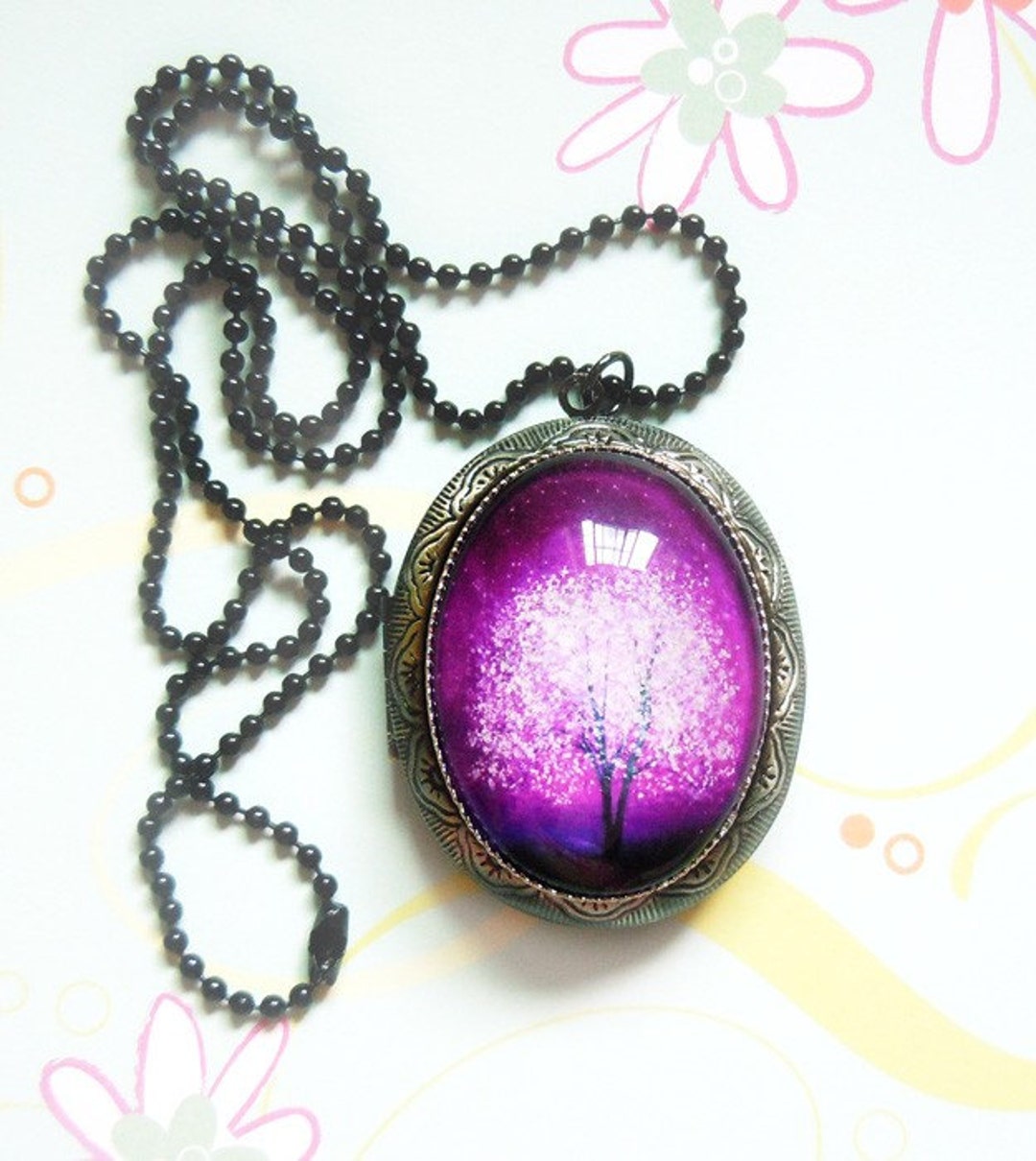 Purple Locket Violet Daze-wearable Art Locket-mother's Day - Etsy