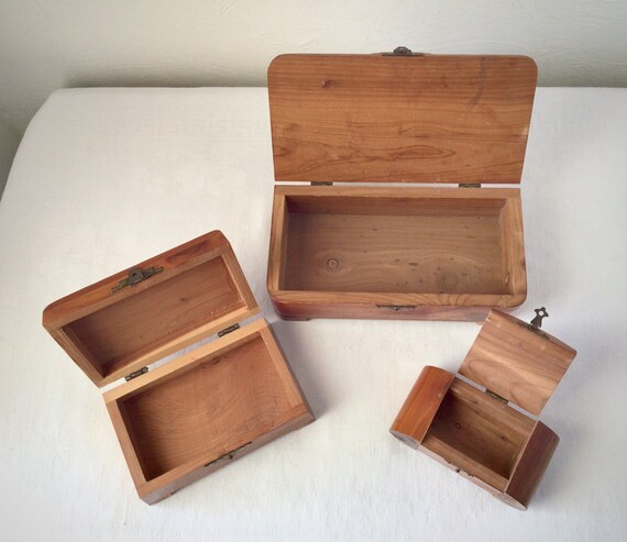 wood box collection, vintage jewelry trinket treasure… - Gem