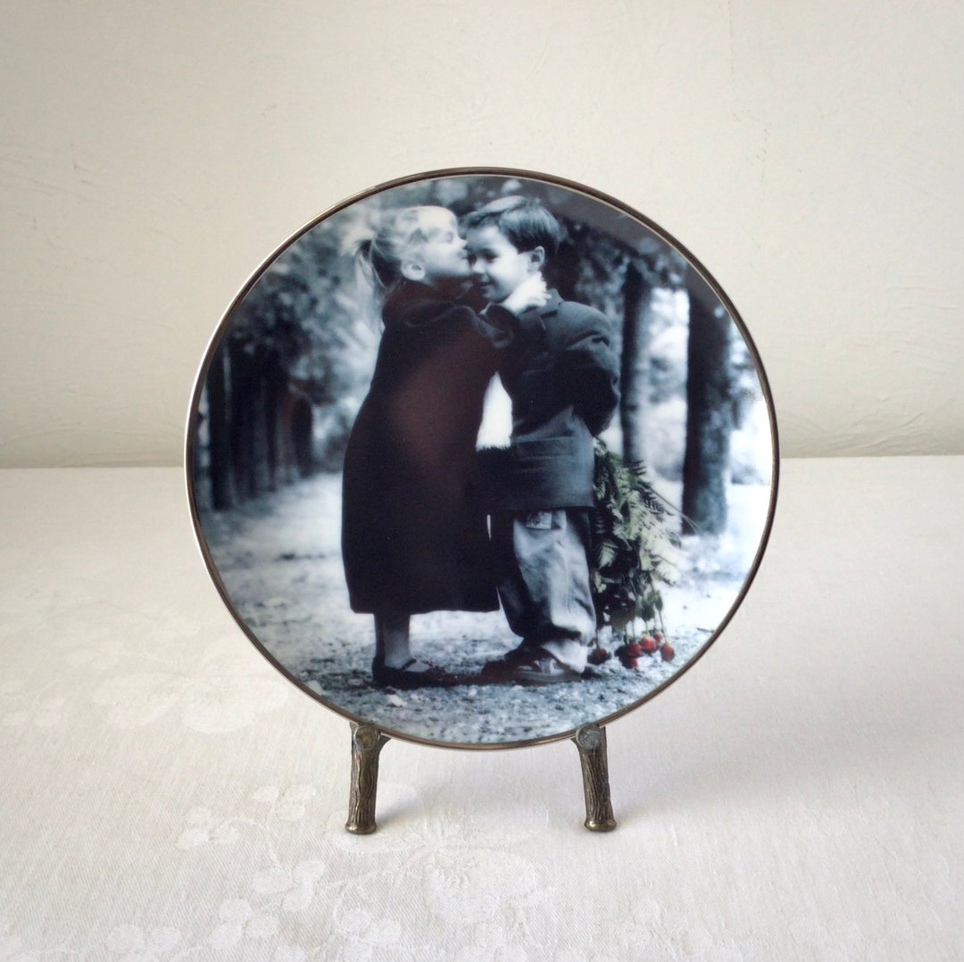 Kim Anderson Plate, Sealed With a Kiss, Vintage 1990s Boy and Girl ...