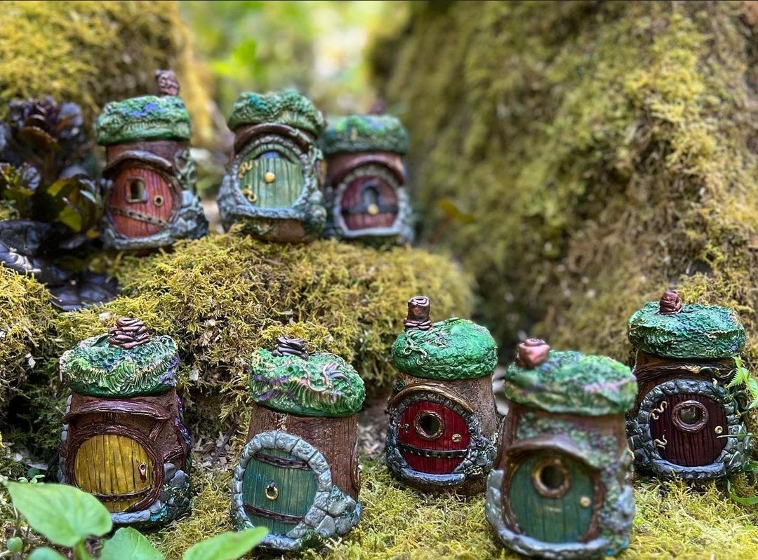 Rustic Hobbit House Jar - Fantasy-themed Kitchen Storage - Perfect ...