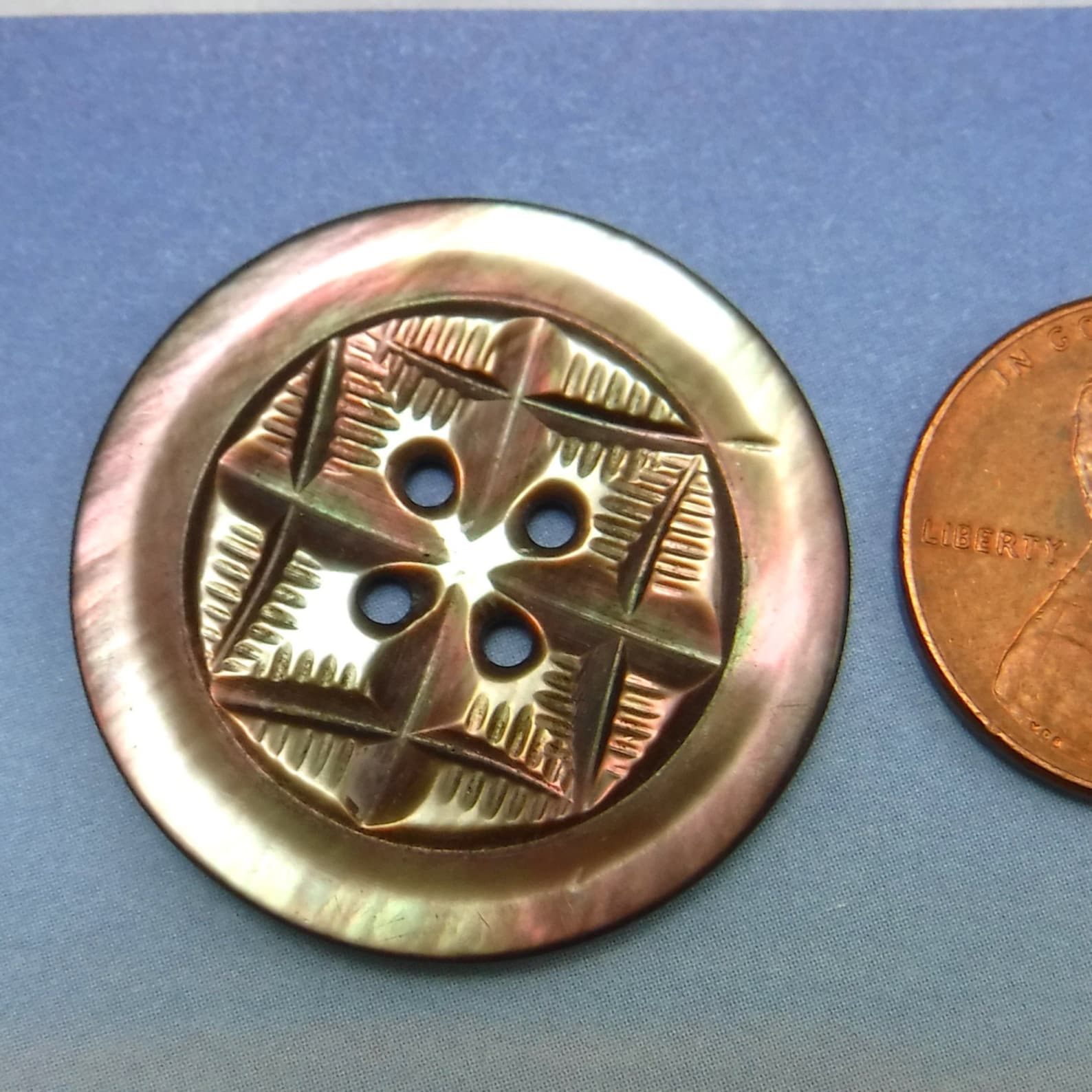 Carved Pearl Button Mother of Pearl 1" Large Victorian Antique Black ...