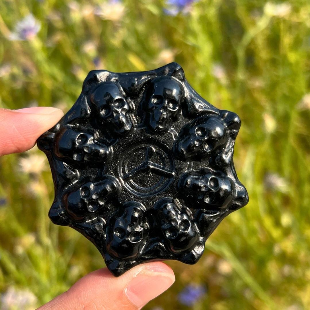 Obsidian Skull Clock Carving: Natural Crystal Reiki Healing, 2.2'' - Etsy