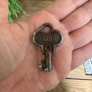 Soldered Vintage Style Key Inspiring Words Pendant Charm Boho Jewelry ...