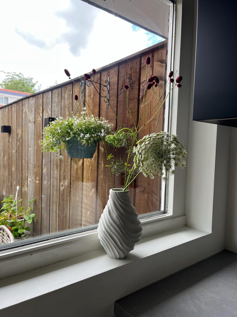 Luna 3D Printed Vase – Modern Organic Wave Design, Sculptural ...