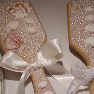 Sea Shell Pearl Hairbrush | Pearl Hairbrush | Mermaid Hairbrush - Etsy