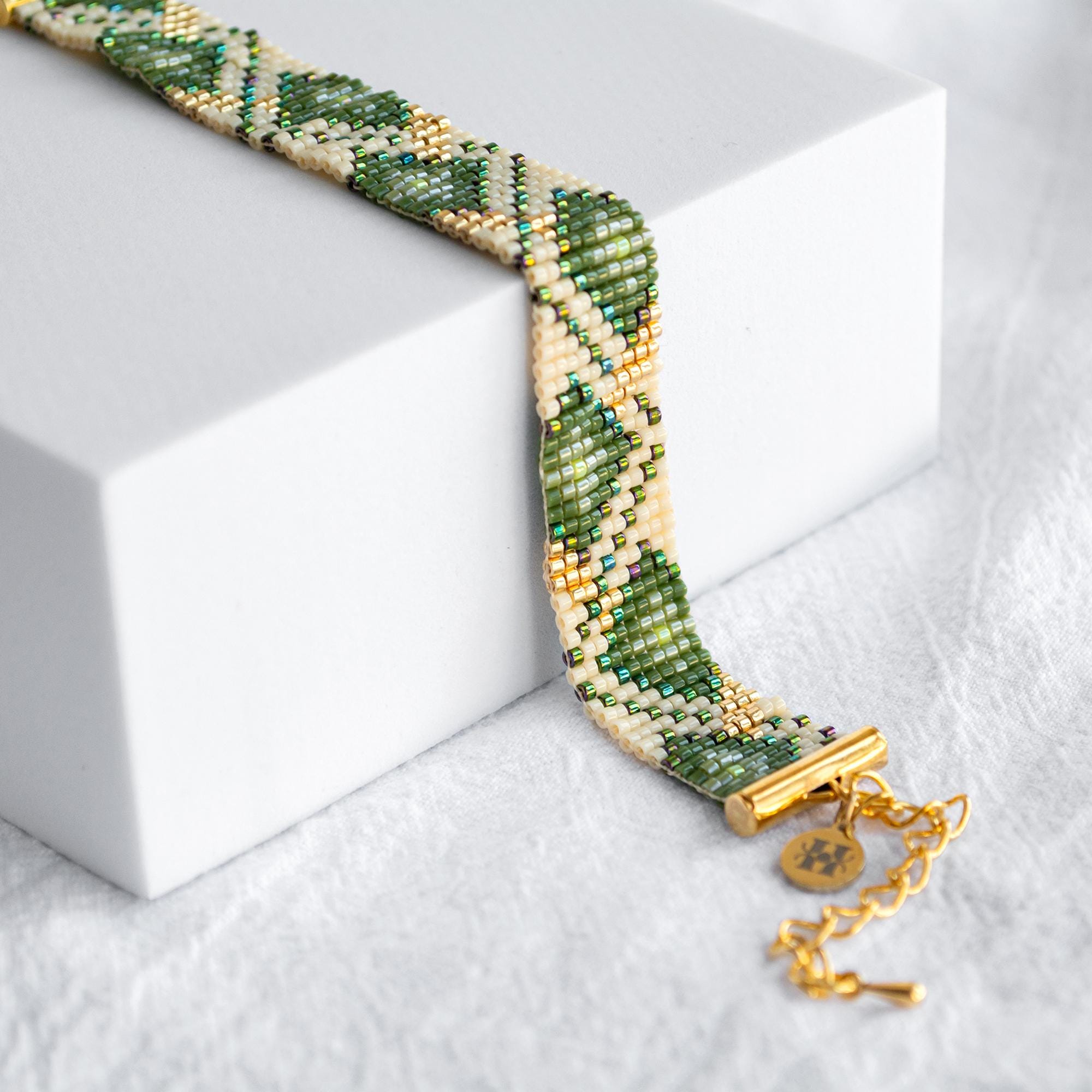 Green Loom Bracelet Pattern, Botanical Beadwork Design, Nature Inspired ...