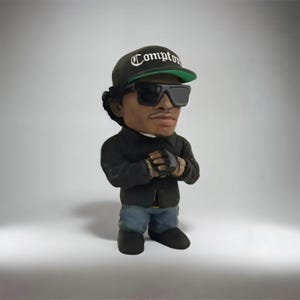 Tupac Figurine – Cool Hip Hop Rapper Statue for Desk or Shelf ...