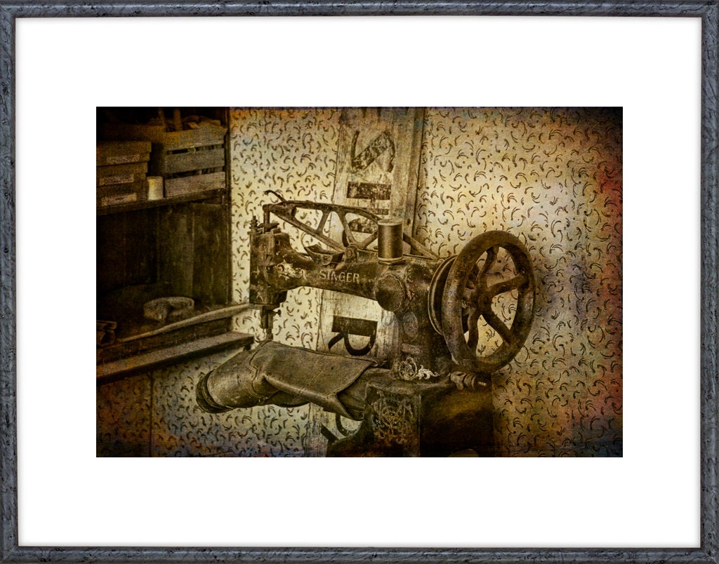 Singer Sewing Machine Photograph Vintage Sewing Machine Shoe - Etsy