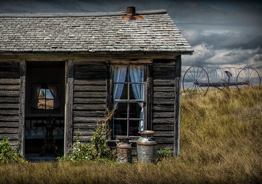 Prairie Cabin Farm House Near the Badlands National Park in South ...