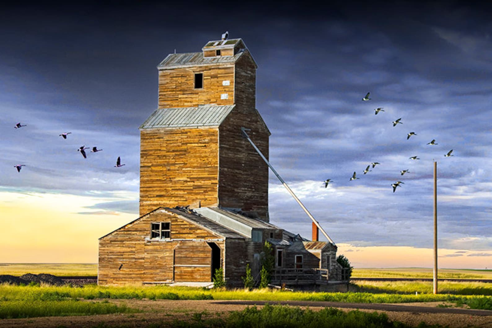 Prairie Grain Elevator Photograph: North Dakota Landscape Art - Etsy