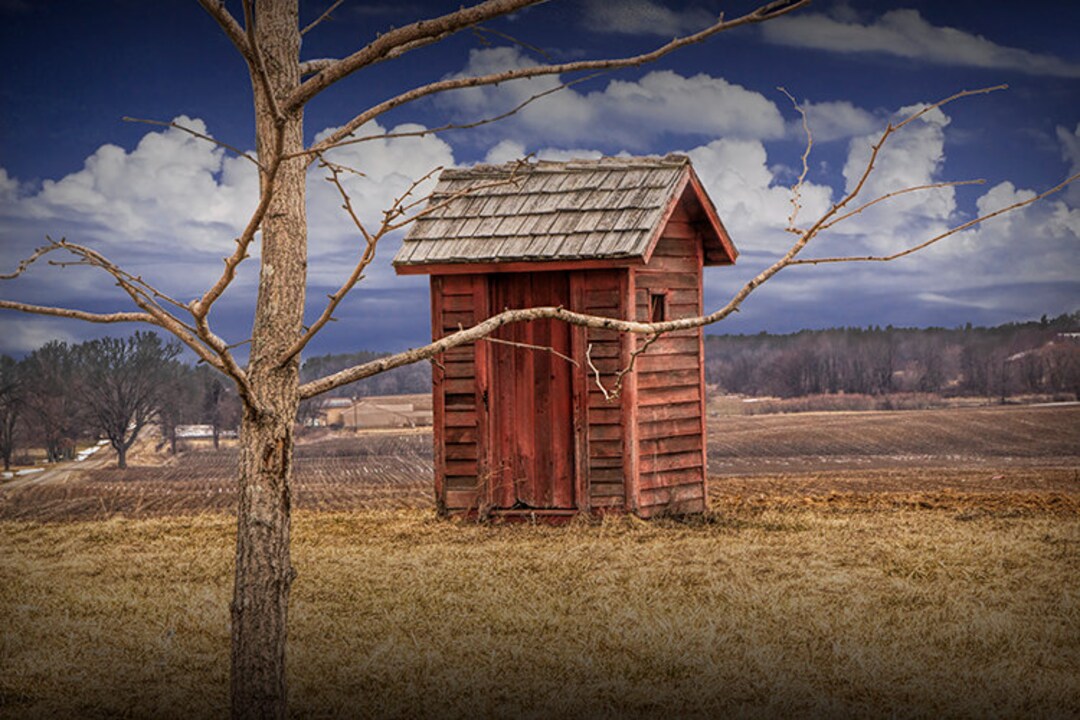 Old Red Rustic Wooden Outhouse in West Michigan, Outhouse Photo ...