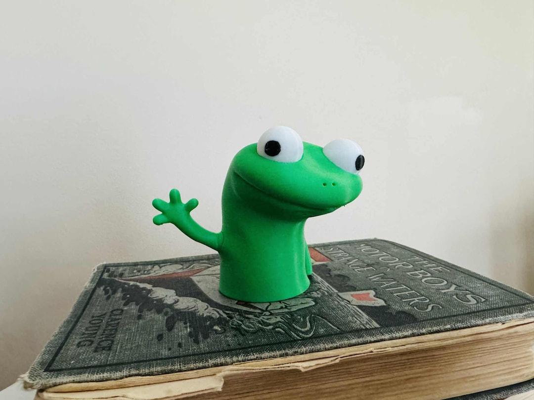 3D Printed Lizard Meme Figurine: Tiktok Viral Desk Buddy - Etsy