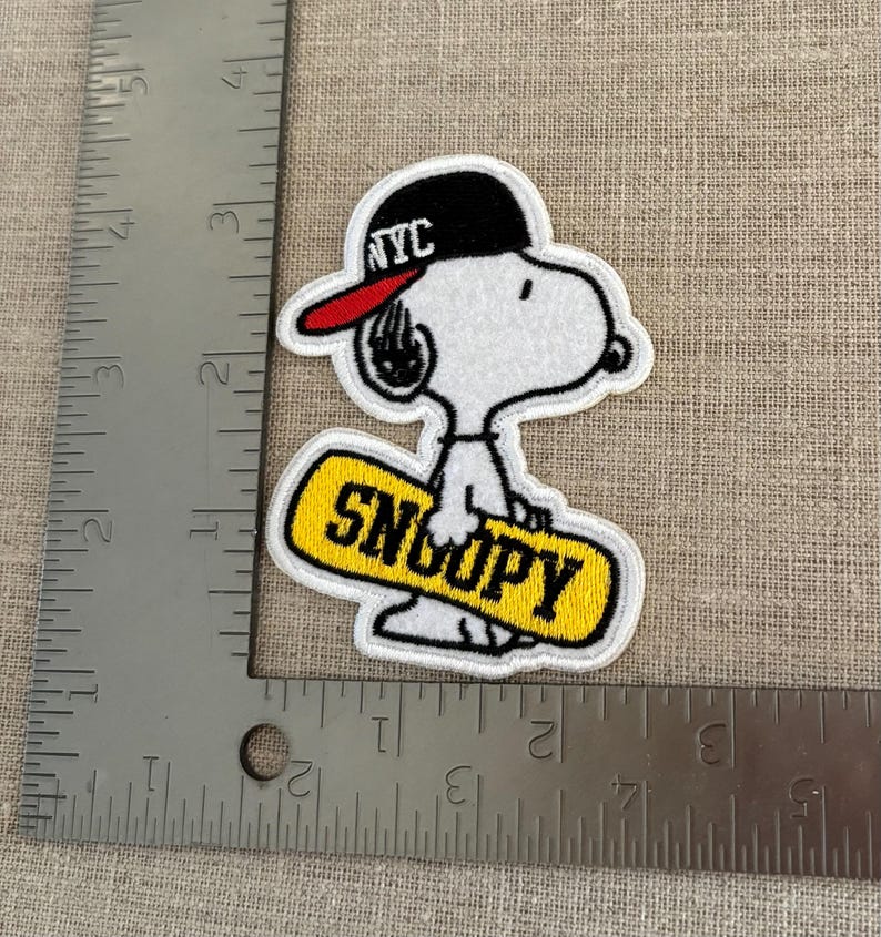 Peanuts Snoopy Embroidered Patches * Iron on or Sew On - Etsy