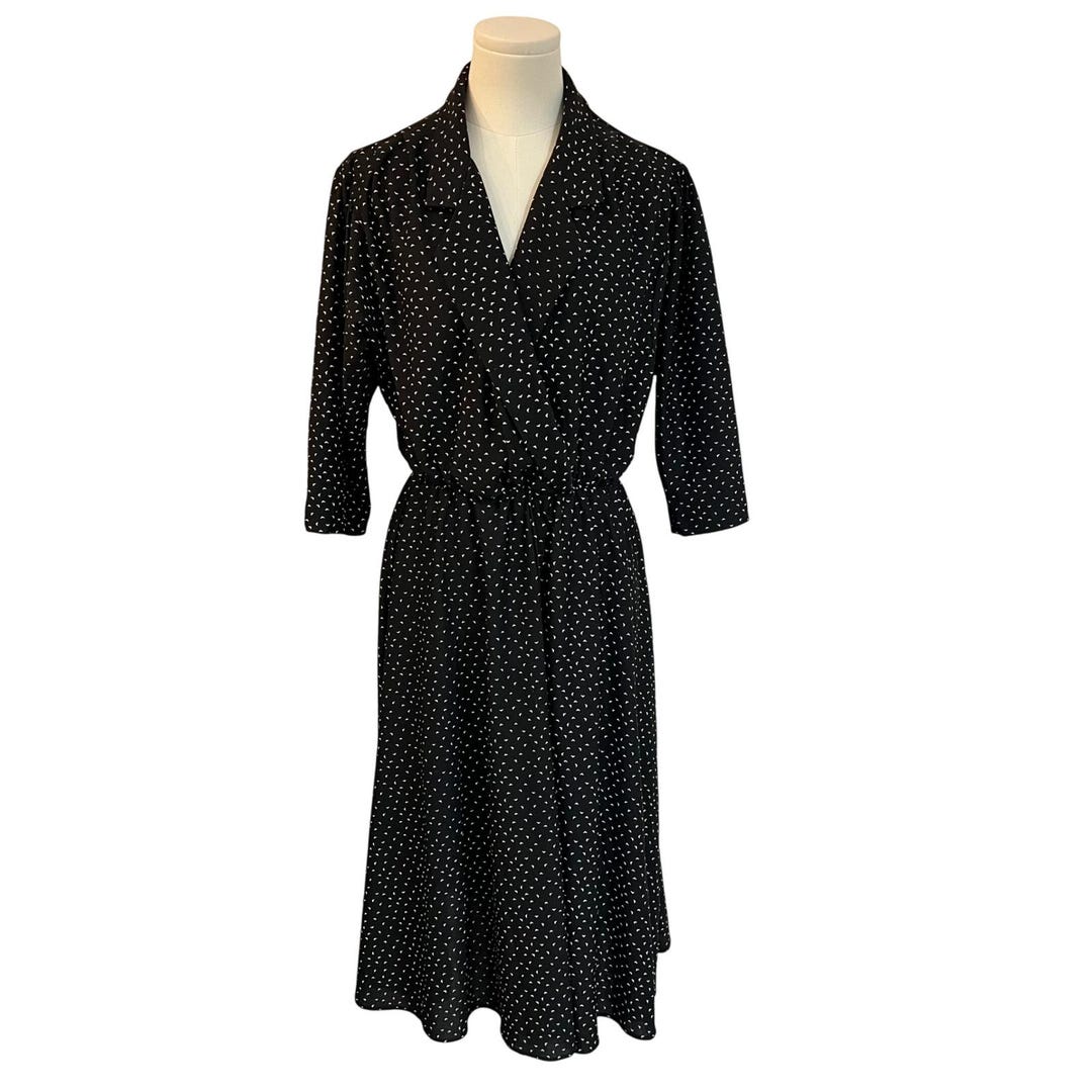 Vintage Dina Bennett Retro Black White Print Surplice Midi Dress ...